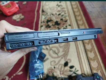 Sony Playstation 2 ideal.