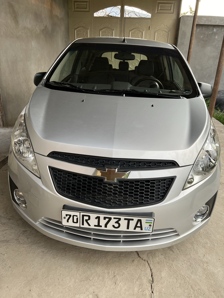 spark chevroletvnnznxnc jskdnf kakdjdjwjdjd