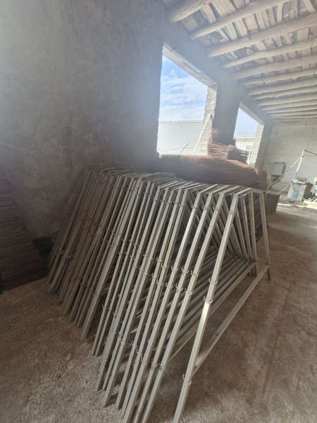 Tovuq katagi sotiladi