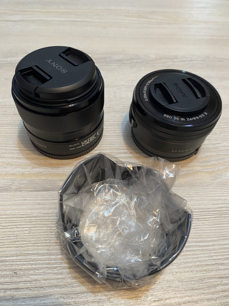 Sony ZV-E10 4K + Sony E35 F 1.8 + 2 Дополнительные батареи