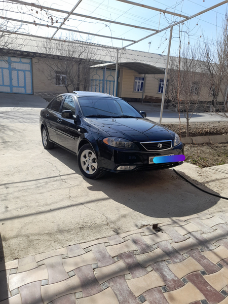 Мошина сотилади жентра