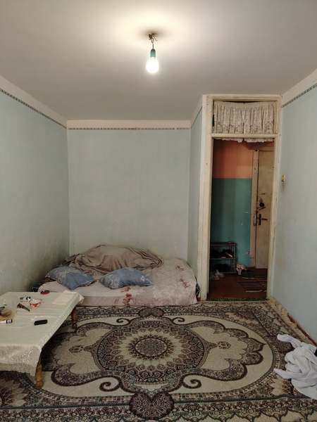 СРОЧНО ПРОДАЁТСЯ Чирчик ш. 9 м/н 3-этаж 1х