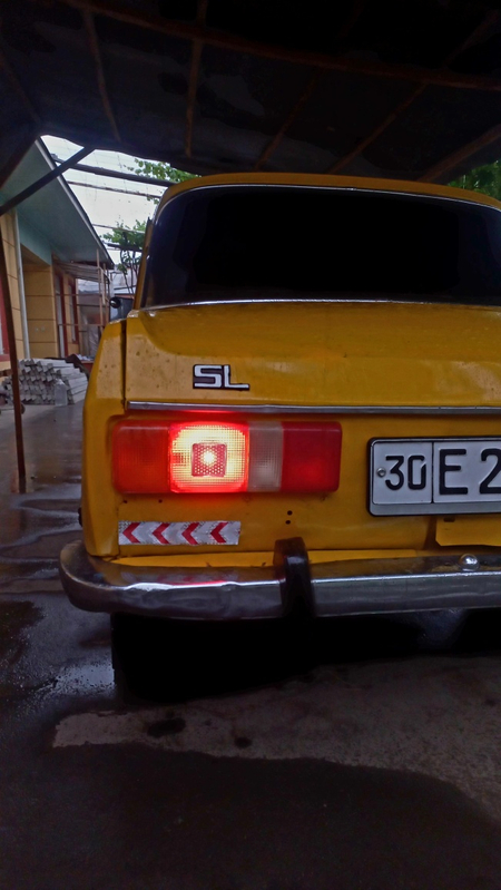 AZLK MOSKVICH ..2140 super lux