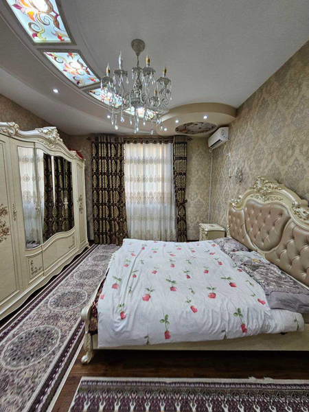 4 xonali 118m² 3-qavat uy sotiladi