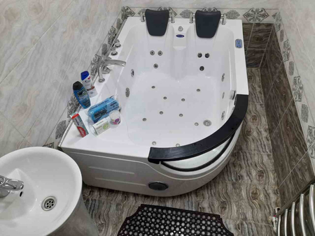 Arzon kvartira sotiladi  104 m² sergili straitelda