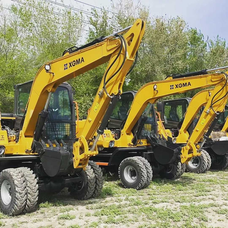 Экскаватор XG8085w с ручной передачей  0.3m³  48kw
