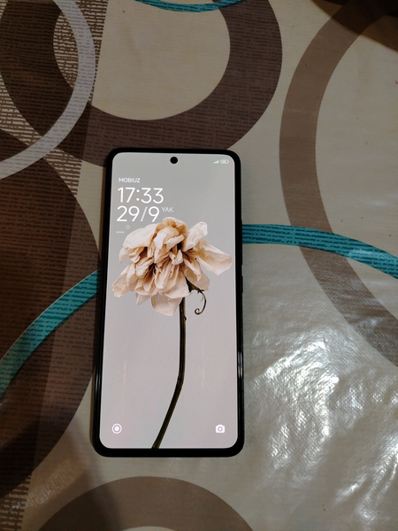 Xiaomi 12 lite srochna sotiladi