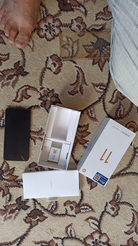 Redmi 11 lite 5G obmen qilaman  iPhone 11 yoki 11proga daplata qilam