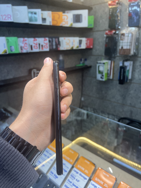 Samsung S 21 ULTRA holati tiniq