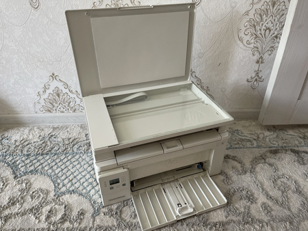 Продам 3в1 принтер Hp LaserJet Pro MFP M130a
