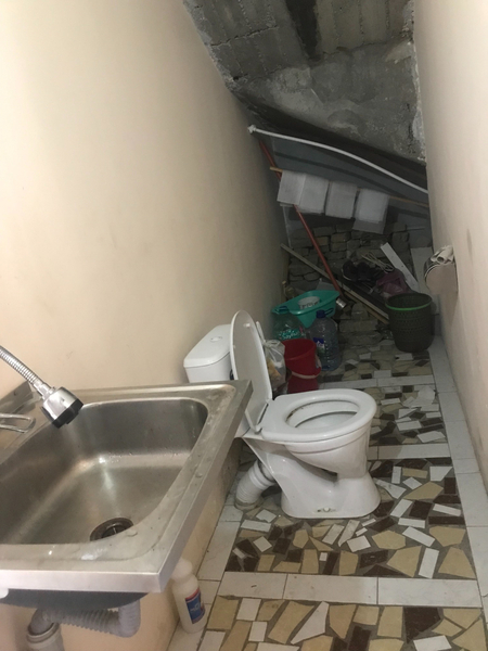 Срочно продаётся двух этажный магазин в доль дороги