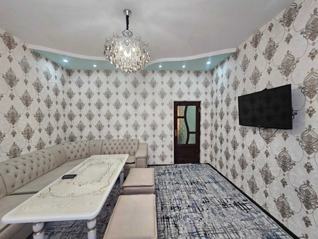 2 xonali 62m² 2-qavat uy sotiladi.