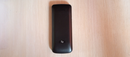Телефон FLY ff179