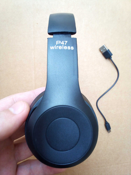 P47 Wireless naushnik sotiladi