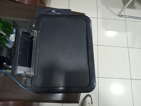 Epson L 850 tri vadnom holati alo hammasi ishlaydi