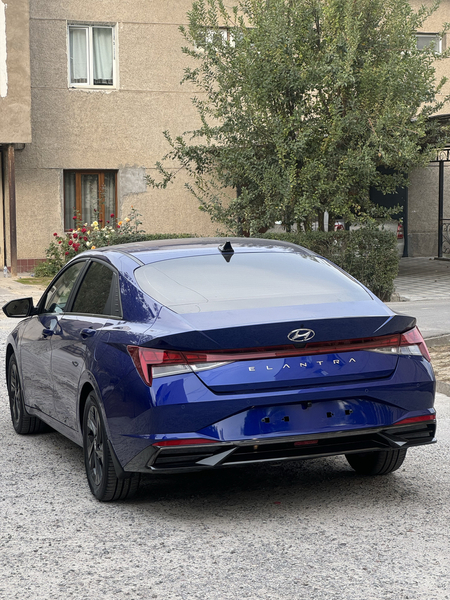 Hyunday elantra 2022 yil