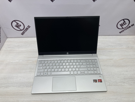 Hp Pavilion ideal Ryzen 5-5500U 8/256