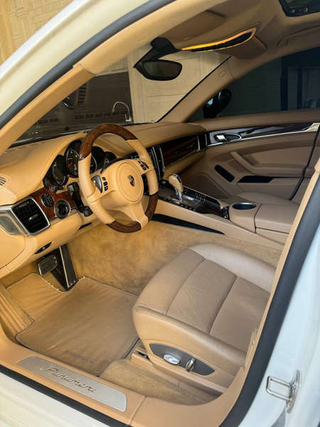 Porsche panamera