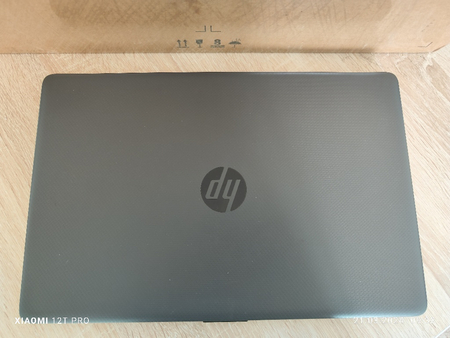Notebook Sotiladi 250$ model:HP