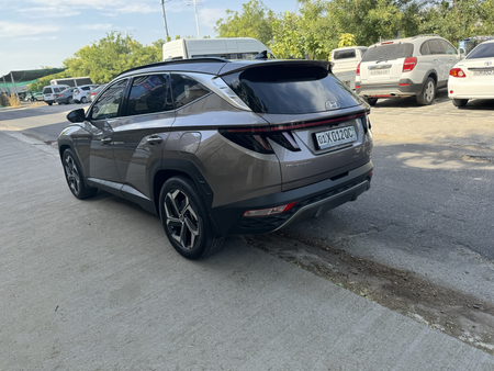 Tucson 2022yil radnoy kraska 37000 km 4ta eshik va morda bron pilonka