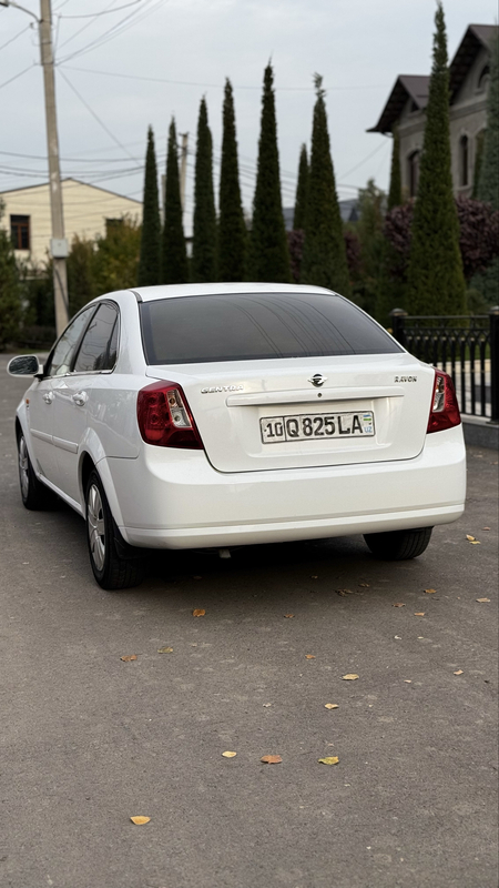 Srochniy Gentra avtomat sotiladi