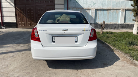 Lacetti 1.8 2011