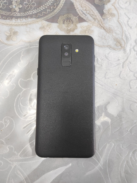Samsung A6+ telefon toza qizilga chizilgan joyi yqq brono skin 360