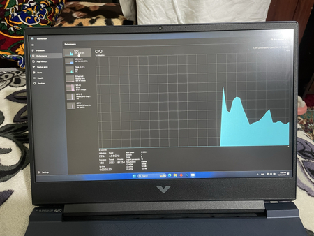 HP Victus 15 stream va IT dasturlash trading uchun