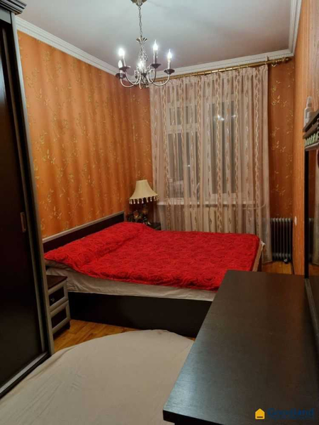 Срочно! Сдаётся  3 ком. Квартира на Юнусабадском р-не 12 кв! (J 888)