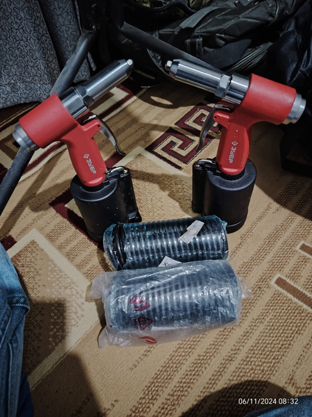 HILTI shurpovert Zaklovka apart Tunika kesgich va Rabochi drel.