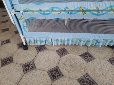 Bolalar uchun mo\\\'ljallangan temir kravat