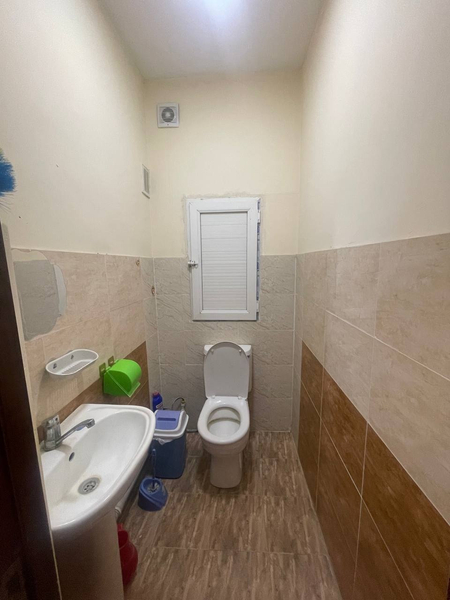2 Xonali uy sotiladi
