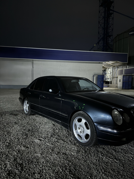 Mercedes w210  Avangard 3,2