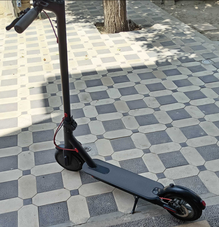 Продаю электросамокат Xiaomi