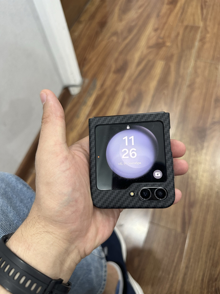 Galaxy Flip 5 8/256 черный 5-. Комплект