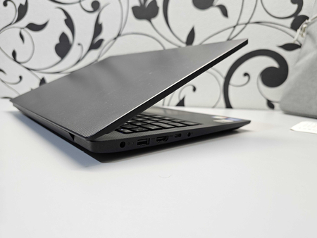 ПРОДАМ Lenovo V15G3 Ноутбук Core™i5-1235U 12-ПОКОЛЕНИЯ/8GB/256SSD/15.6