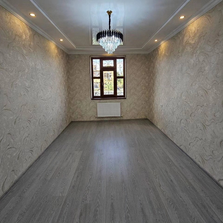 2 xonali 58m² 1-qavat. Goluboy ekrsn
3 qavatli yangi gʻishtli dom.
Man