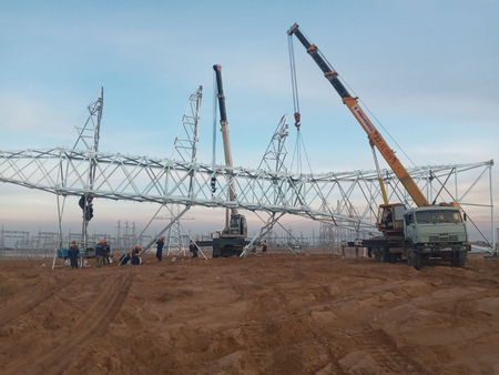 Автокран сотилади  ИВАНОВЕЦ ГРУЗОПОДЁМНОСТЬ 32 тн стрело узунлиги 31 м