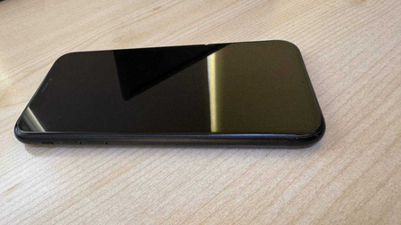 Продаётся Iphone XR/64 хороший состояние full