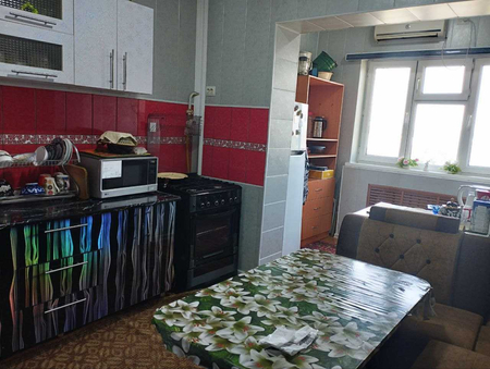 Срочно сдаётся 2-комн квартира в Куйлюк массив-5, 2/5/5