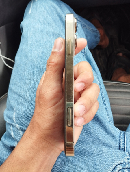 Iphone 8 ni 13 pro qilingani