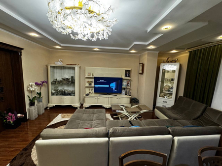 Продается квартира яккасарайский район