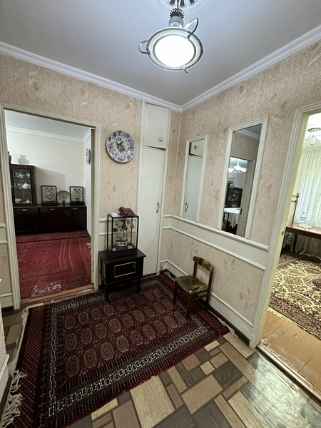 Продается квартира 4/3/5 на Буюк Ипак Йули