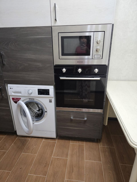 ЦУМ Космонавтов 4/1/4 (110м2)