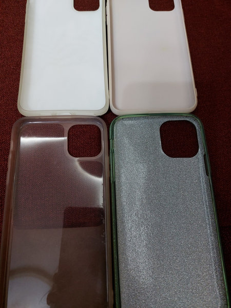 Чехлы на телефон IPhone