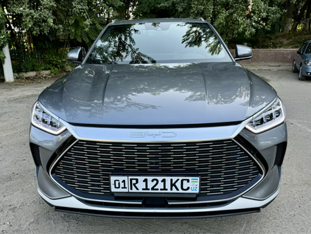 BYD Song Plus DM-i AWD 2023 год