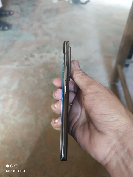 AXON Z30 ULTRA 5G 8+6/25GB