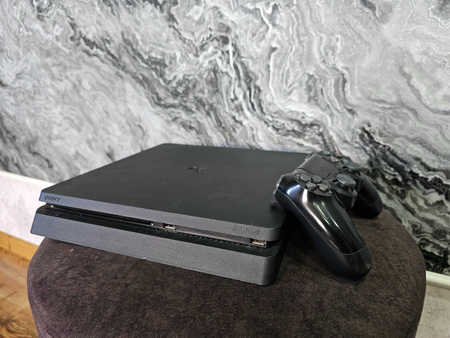 Playstation 5 с дисководом и с топ играми Pes21 FIFA24 GTA V MK11 GOW