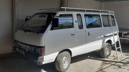 Nissan Vanet (mikro aftobus)