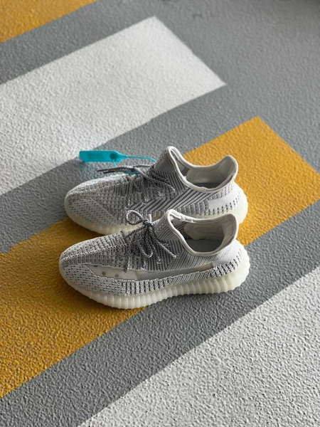 Кроссовки Yeezy Boost 350